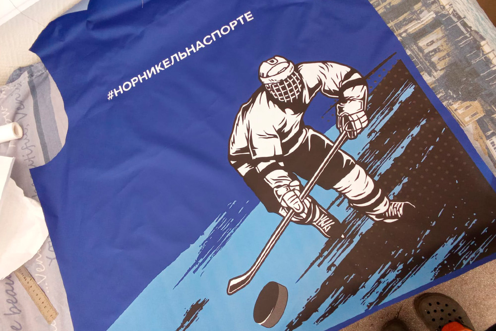 Футболки и одежда с принтами на заказ | Печать на футболках | Сувениры и подарки | master-DTF.ru