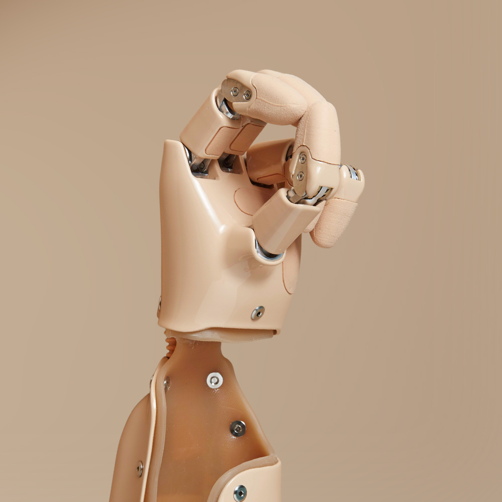Manifesto Hand — Advanced artificial bionic hand
