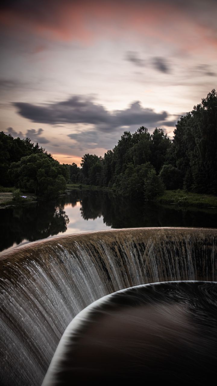 Mastering Long Exposure in Photography and 3D