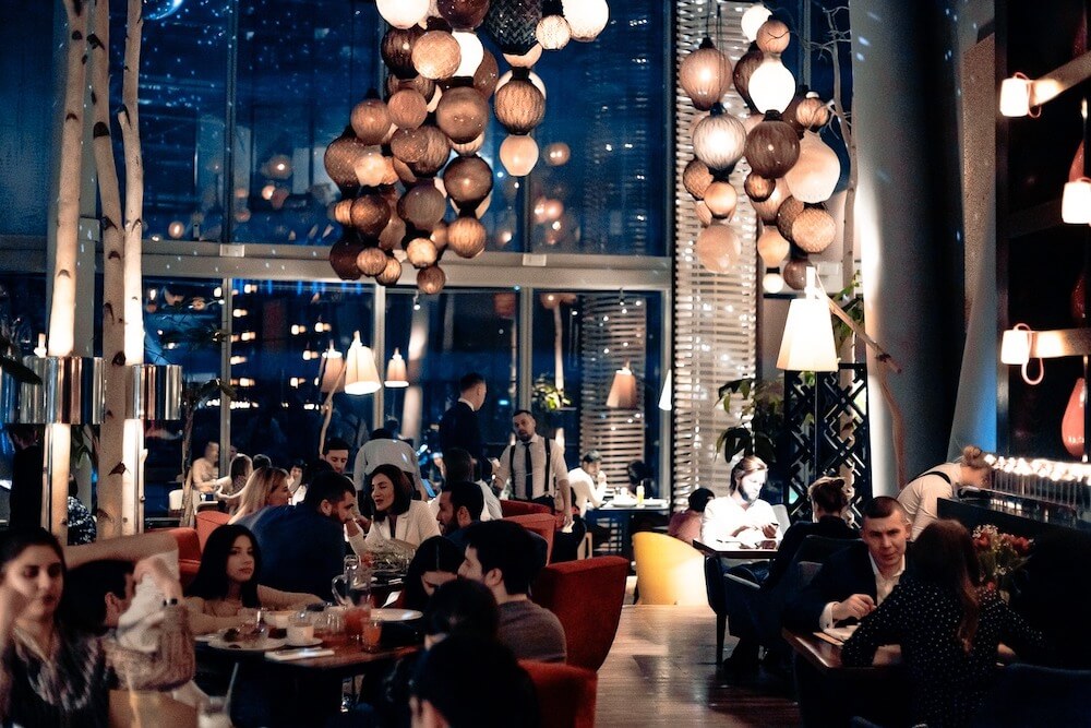 RESTAURANT - BAR SIXTY