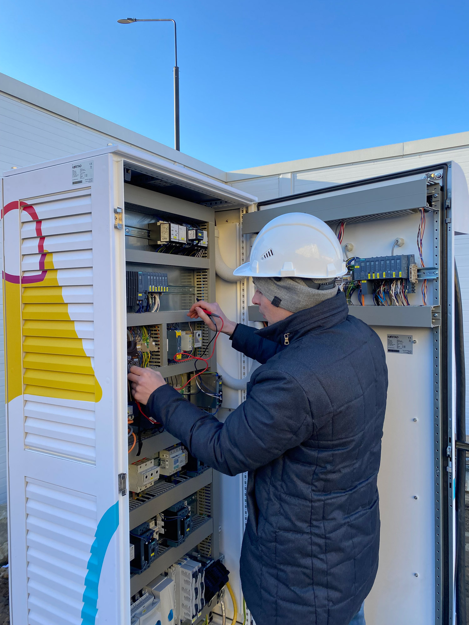 Купить зарядную станцию для электромобиля