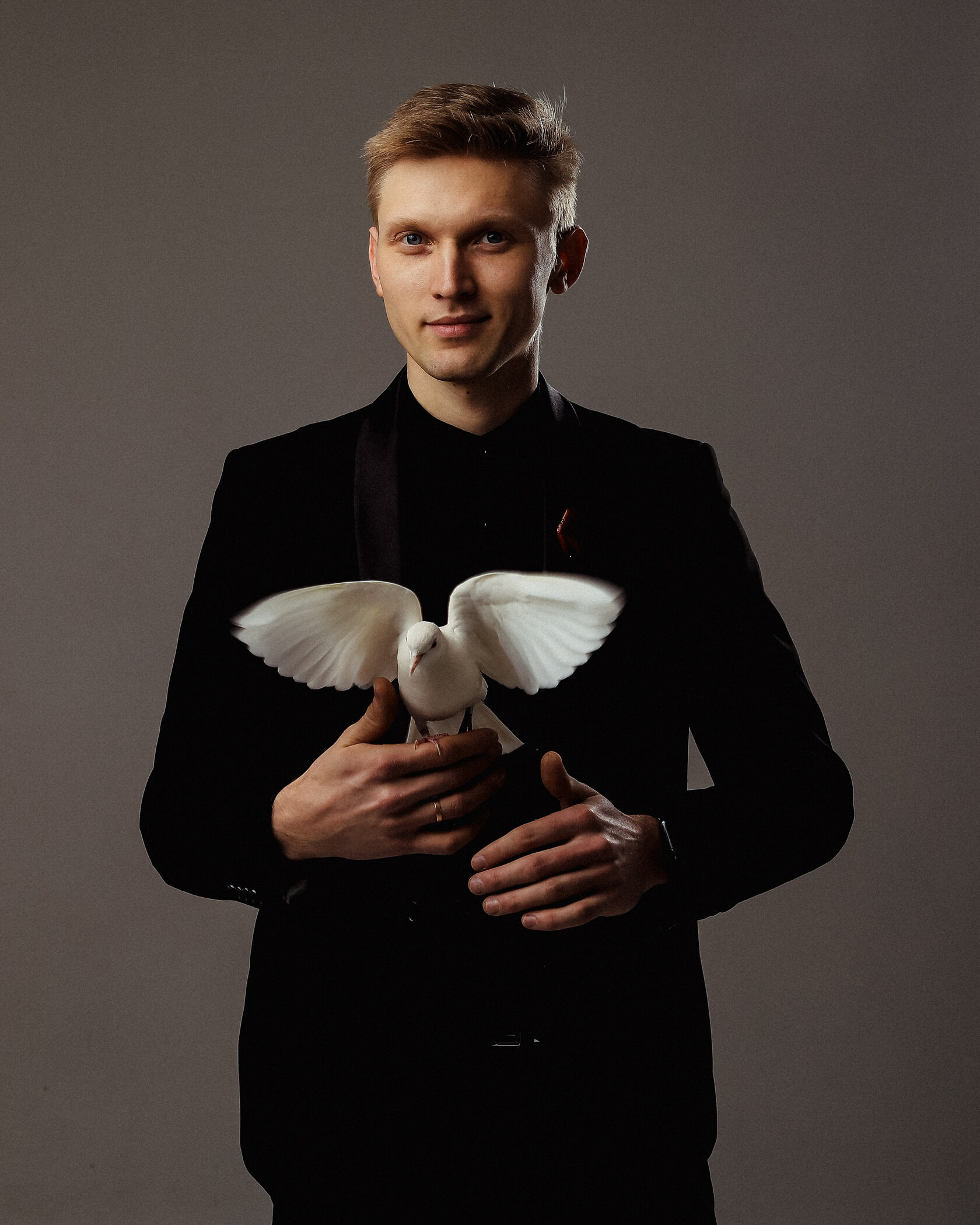 Illusionist Ilya Filimonov (ENG)