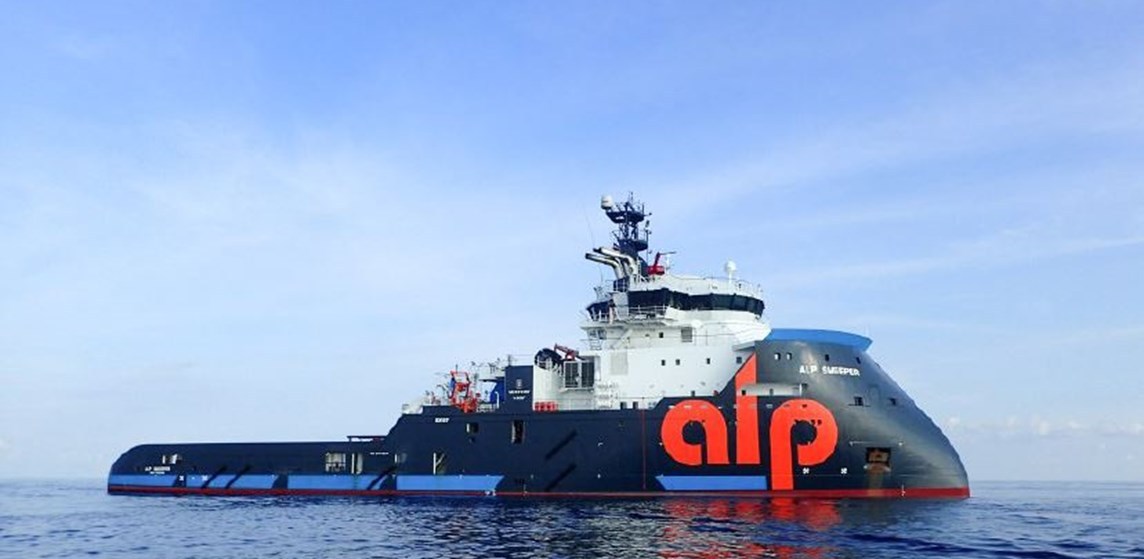 AHTS ''ALP SWEEPER''( X-BOW)