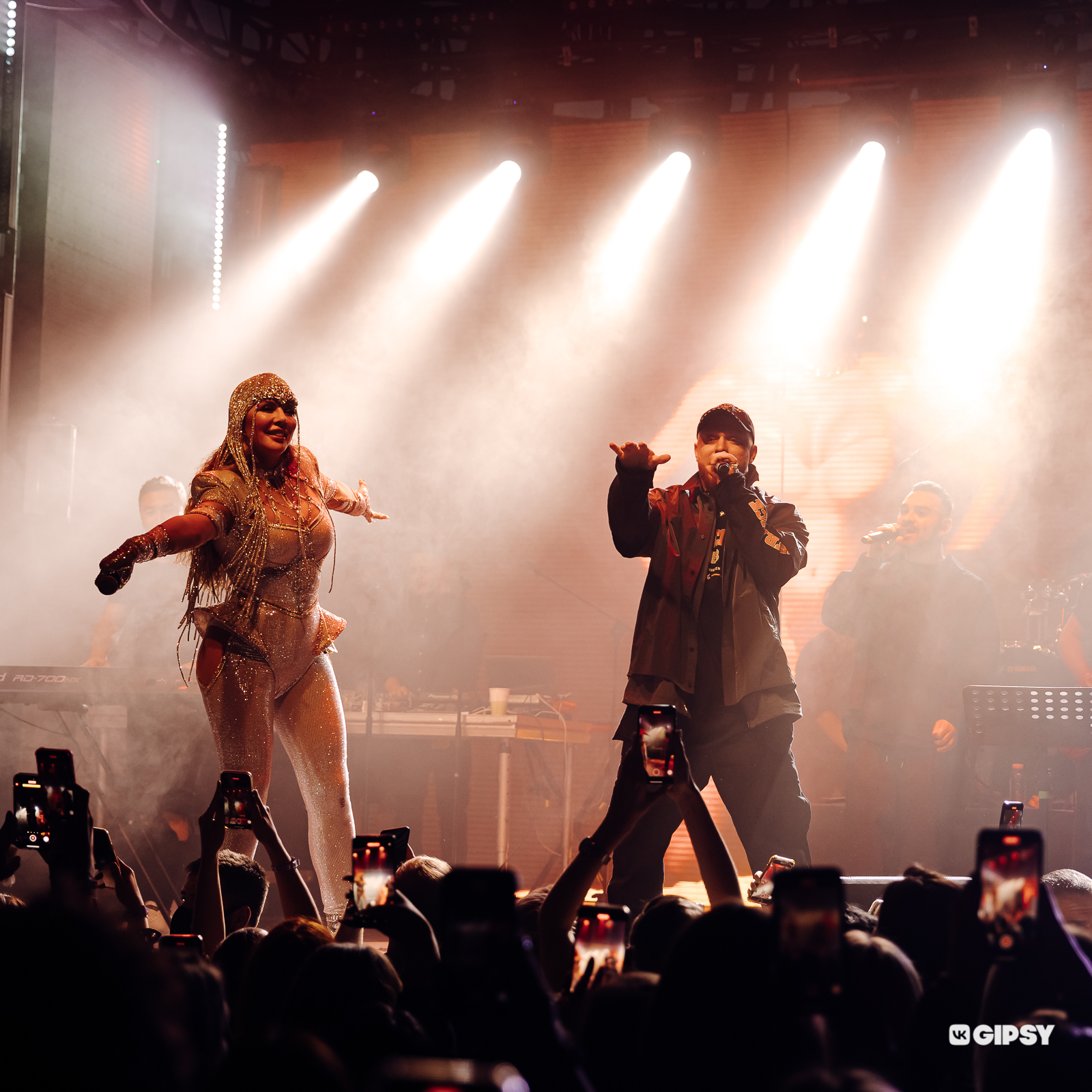 Фотоотчёт концерта АННА СЕДОКОВА в бар клубе VK Gipsy. 21.07.2023