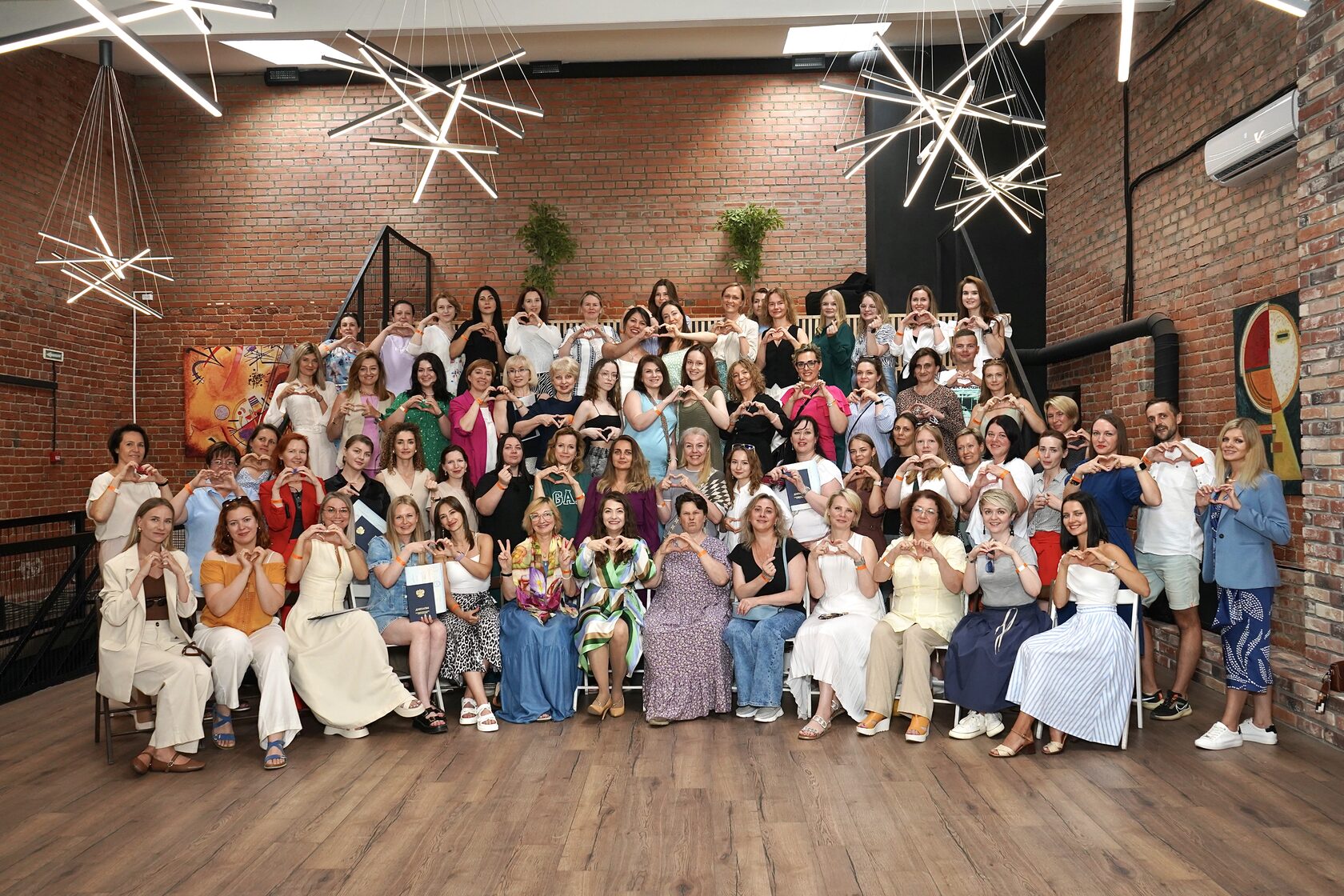 Diskill - Learn interior design skills and find clients