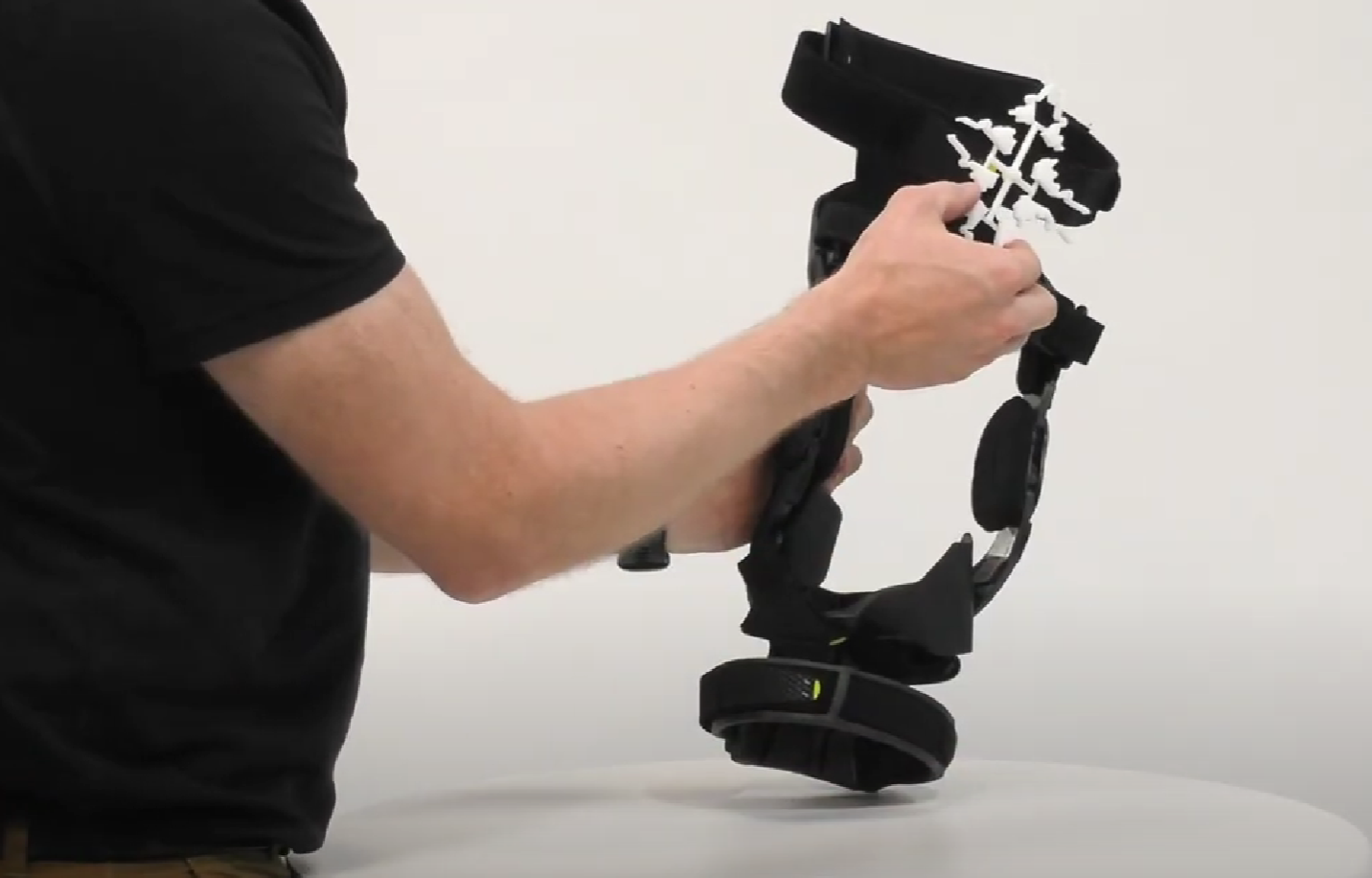 Купить карбоновый брейс на коленный сустав CTi3 или заказать брейс ...