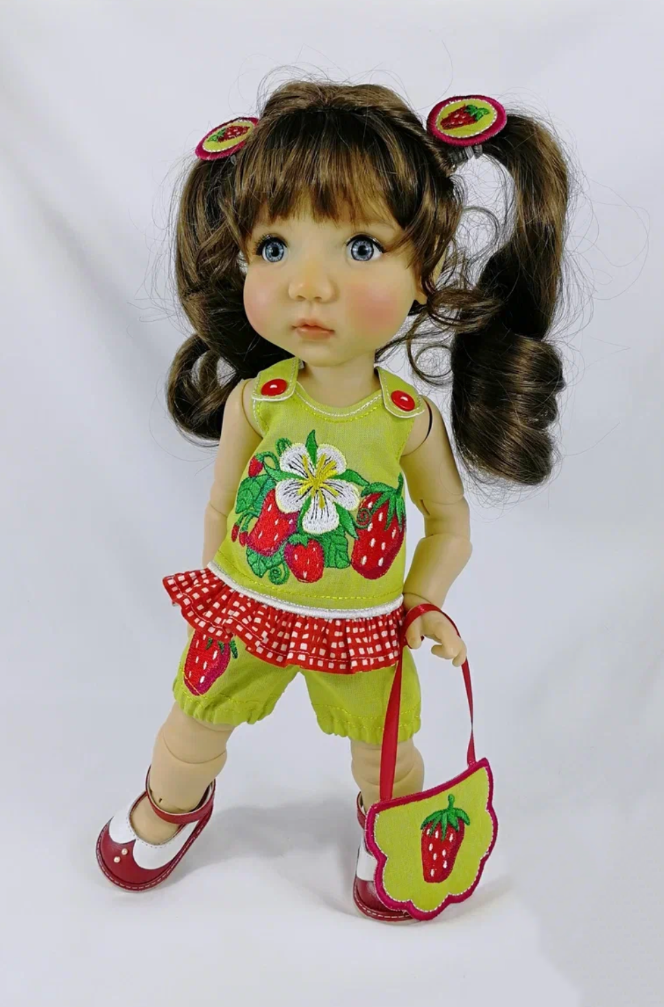 Kapel Dollclothes – Handmade Clothes & Shoes for Collectible Dolls