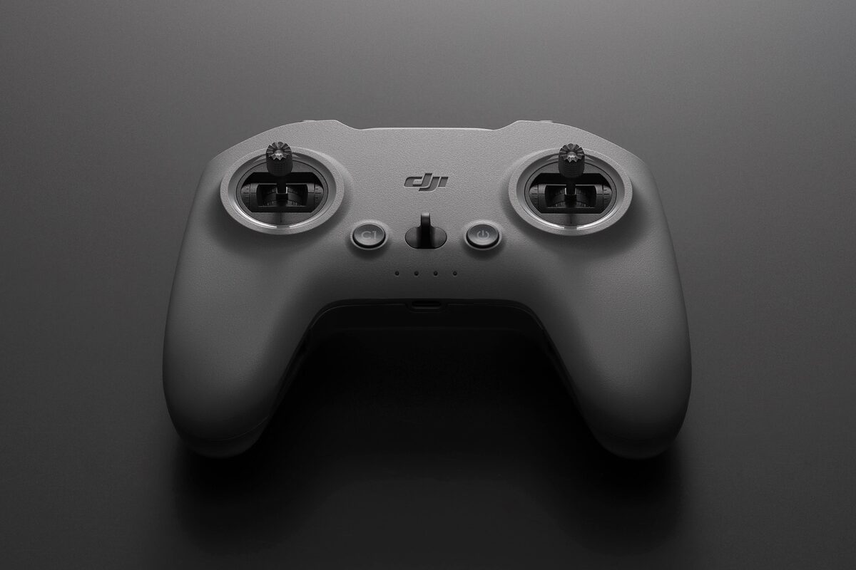 Купить DJI FPV RC 3 в магазине DJI Russia с гарантией и доставкой по ...