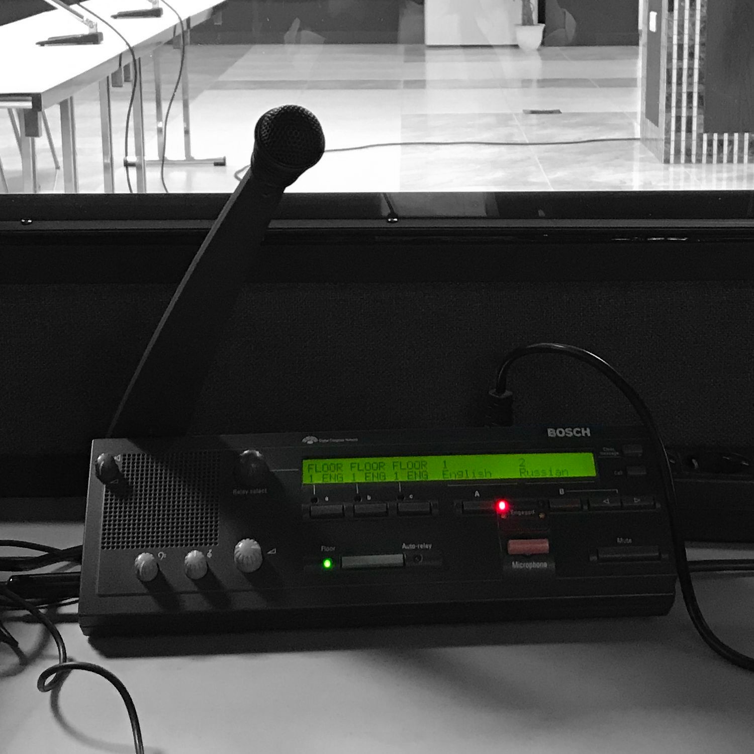 Пульты синхронного переводчика