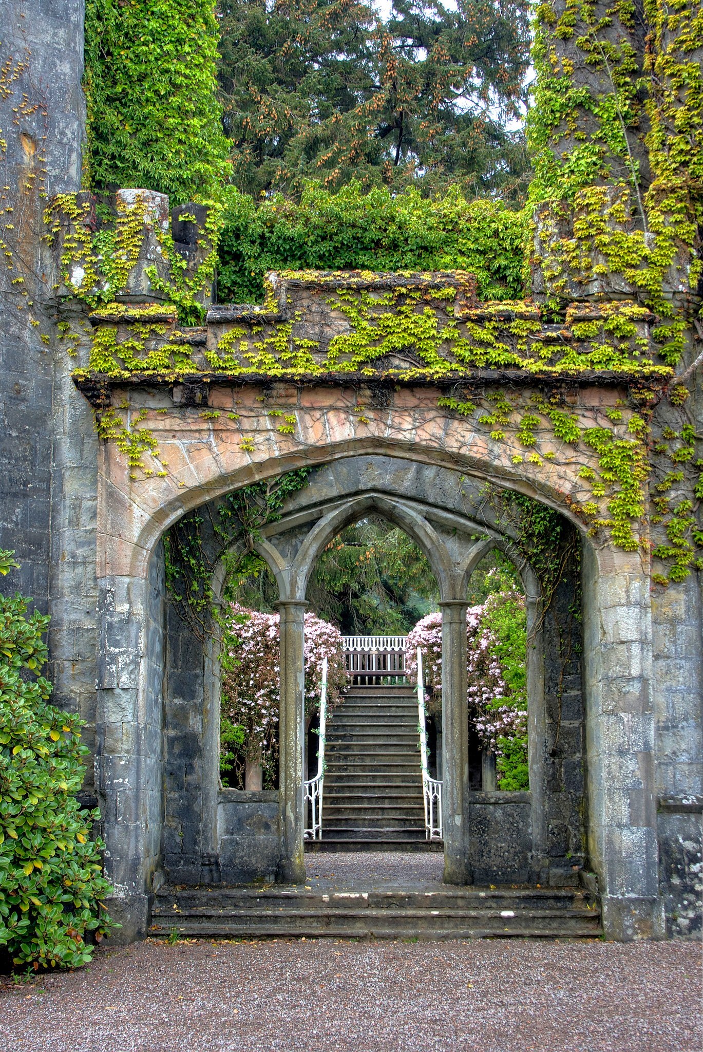 Scotland’s largest clan, Clan Donald, selling off Armadale Castle on ...