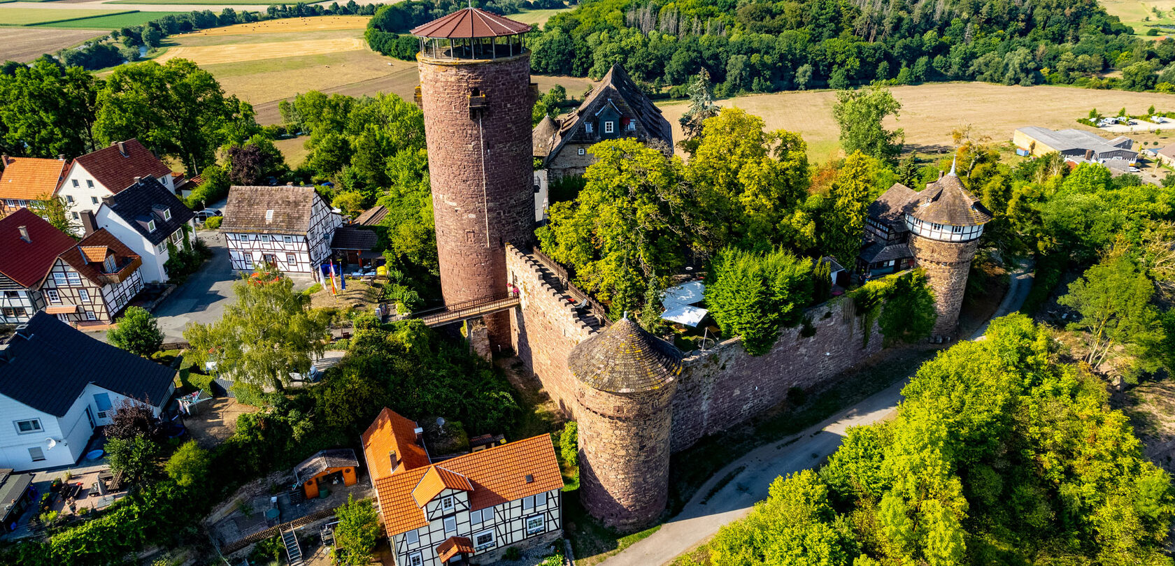 Burg Trendelburg – a German castle with the Rapunzel Tower!