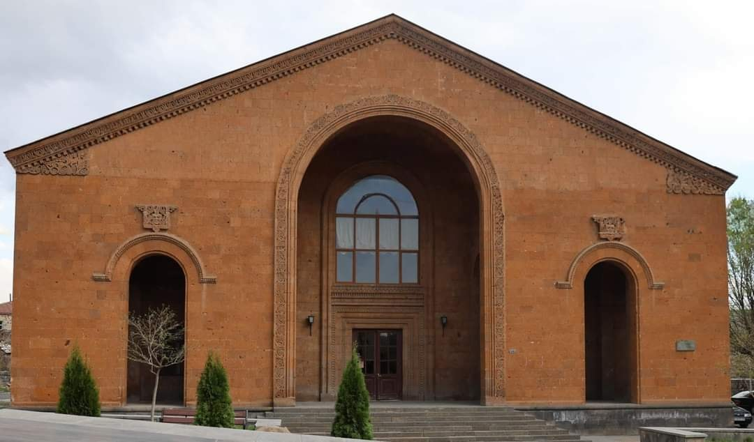 Աշտարակ քաղաքի չերևացող կողմերը