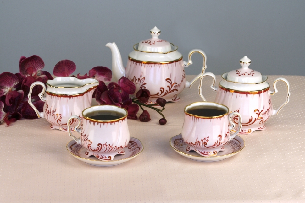 Фарфоровые статуэтки, фигурки, бюст