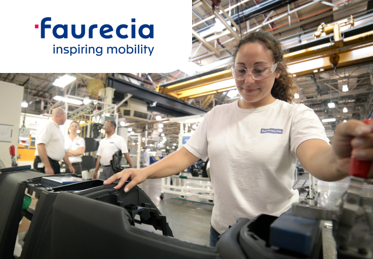Працівник автомобільної продукції декорації Faurecia/ Legnica