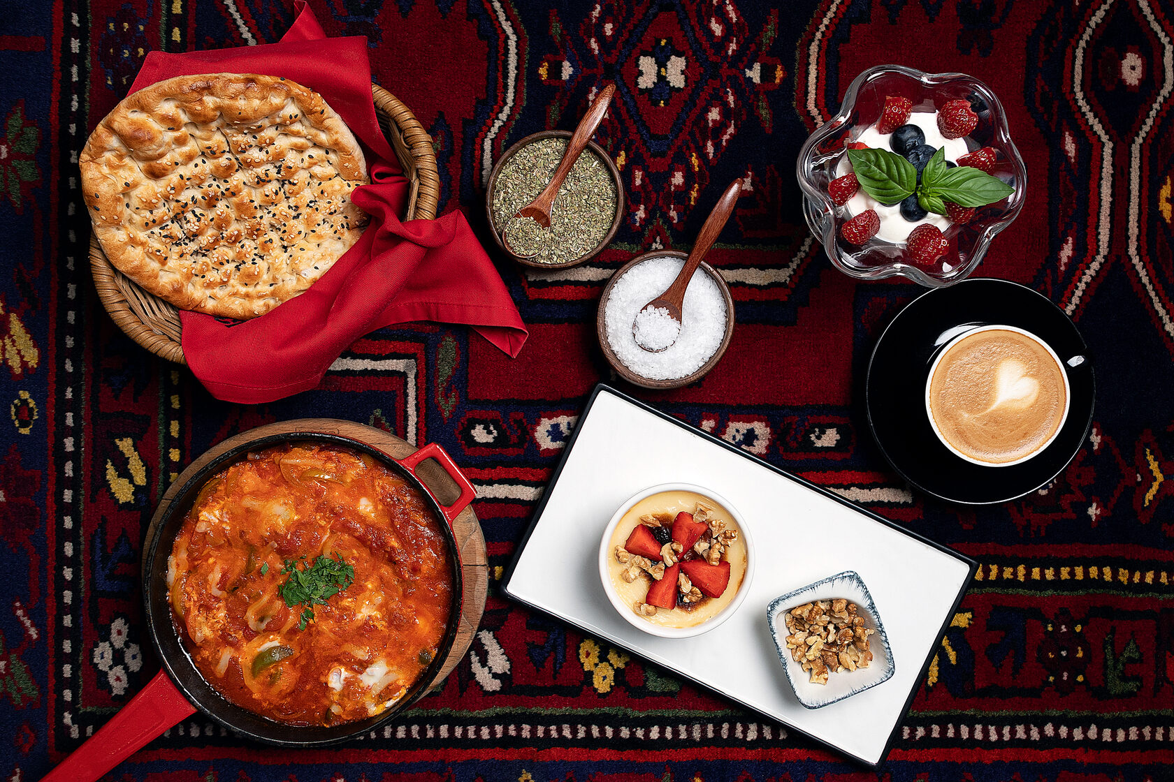 Очарование турецкого завтрака в ресторане Cihan Turkish Steak & Kebab