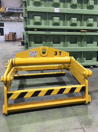 Lifting equipment for Lego blocks