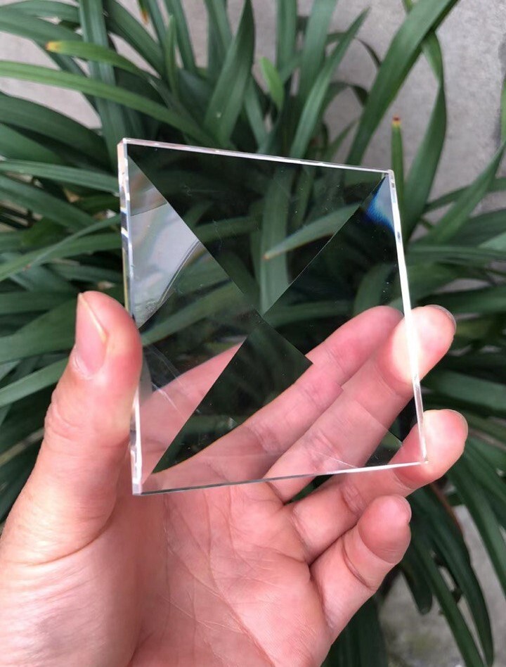 Стеклянный кирпич купить в Казани