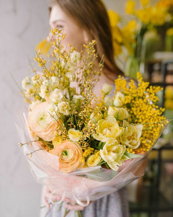 Каталог / подарочные букеты