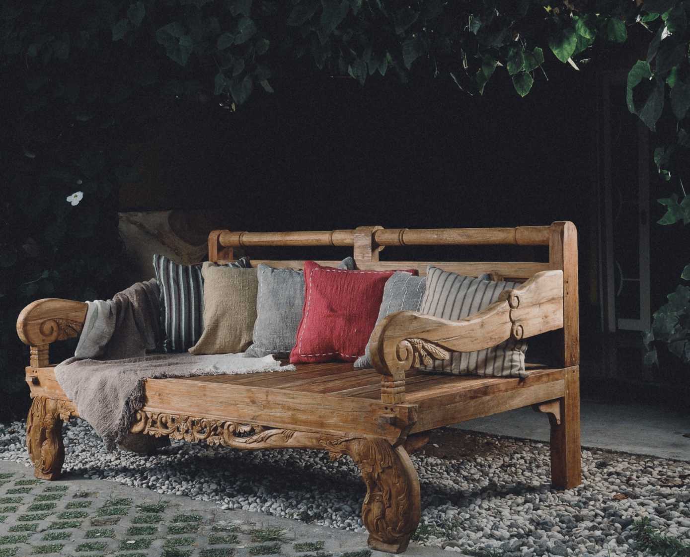 INDONESIAN WOOD SLAB, SOLID WOOD LIVE EDGE TABLE & TEAK WOOD FURNITURE