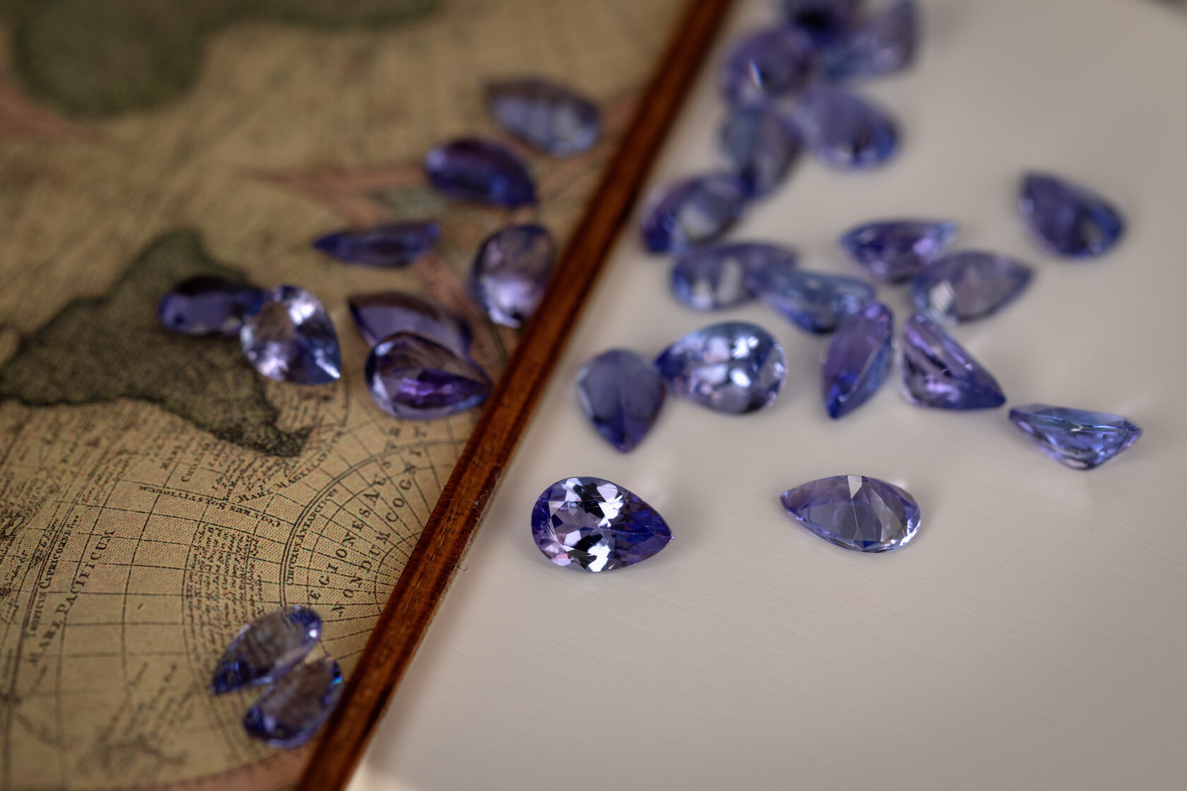 The Cutting Phase in Tanzanite