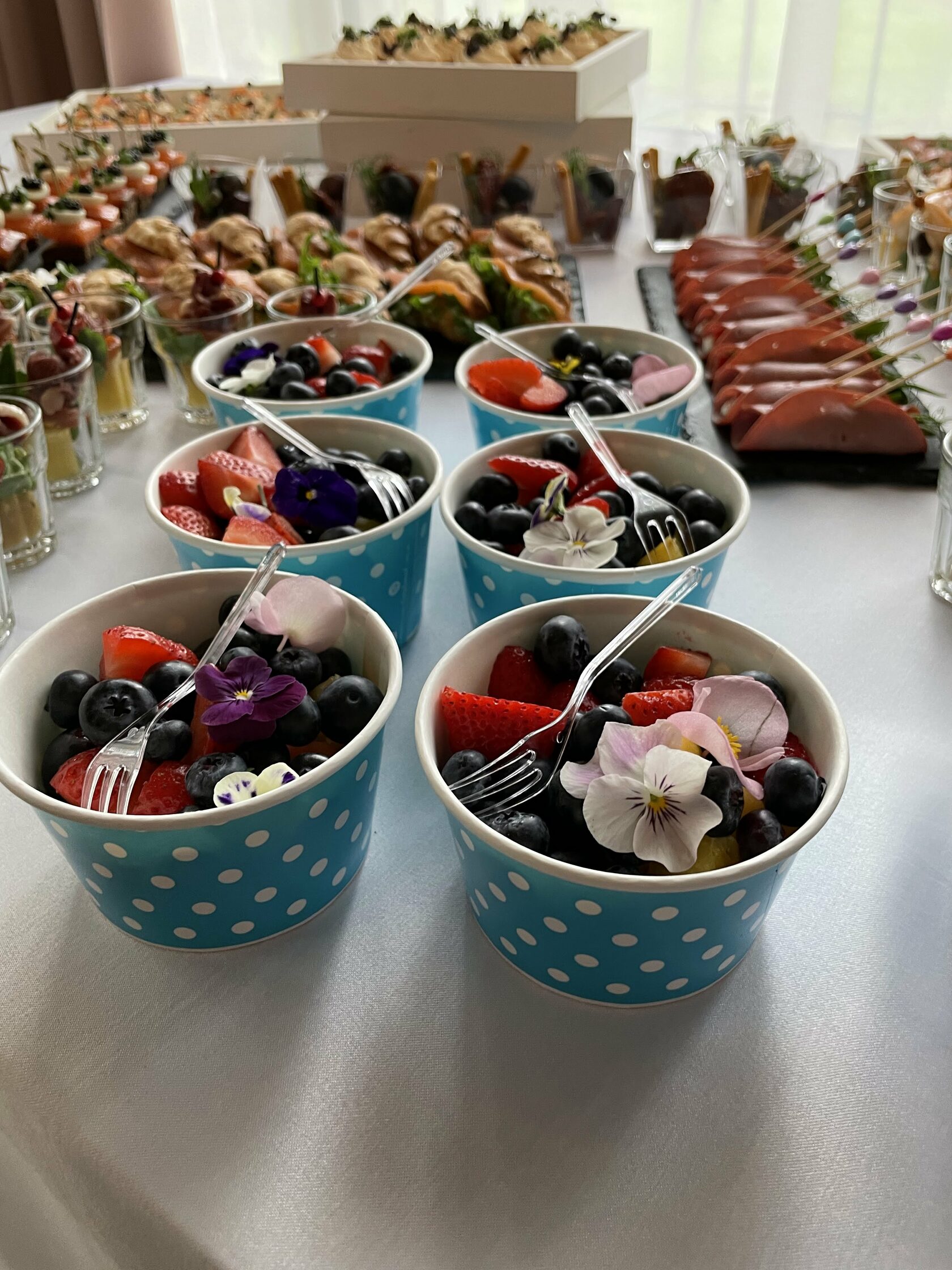 Кейтеринг в Санкт-Петербурге |Фуршеты, банкеты, BBQ- Food in Motion