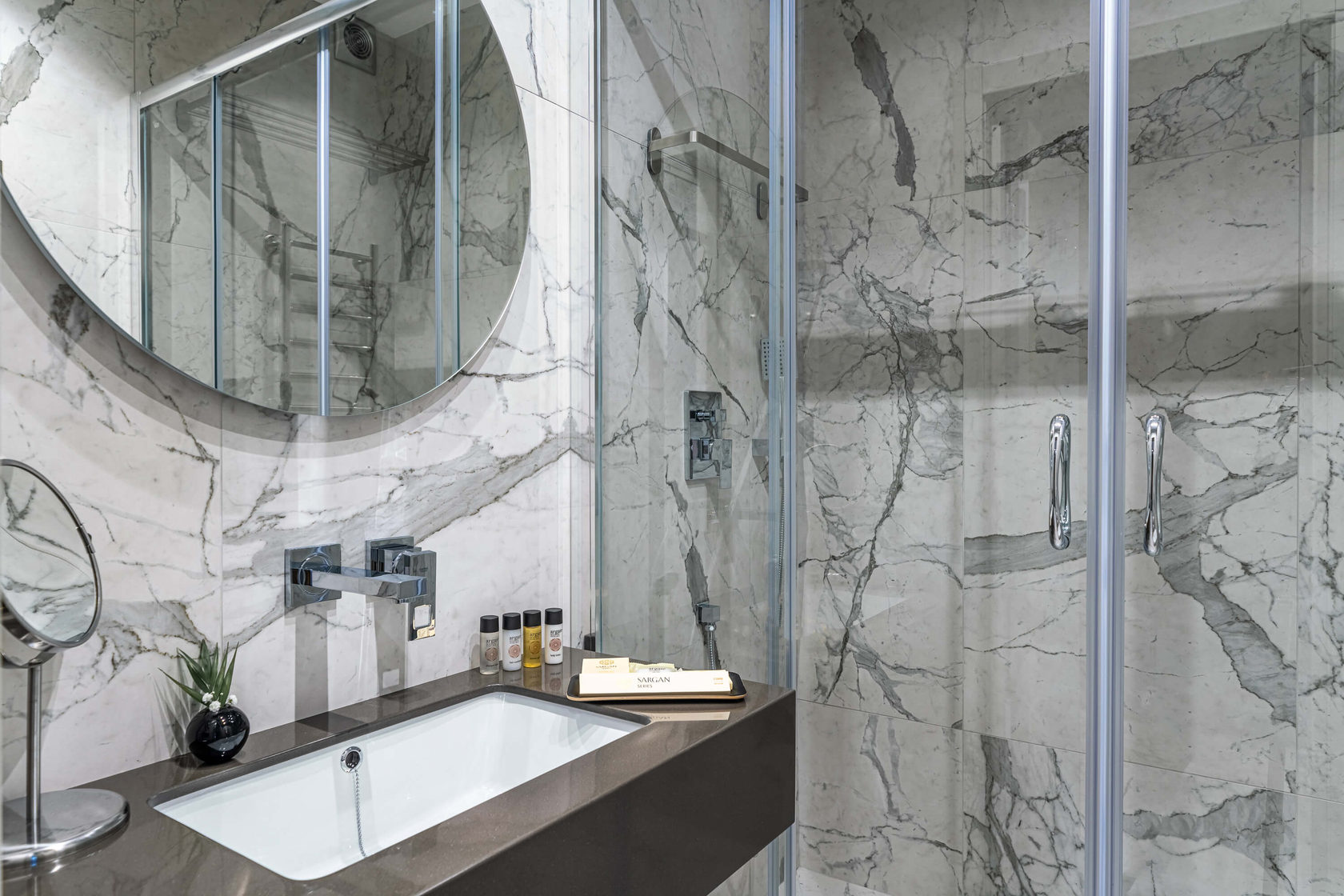 LINKS - категория апартаменты Lux East