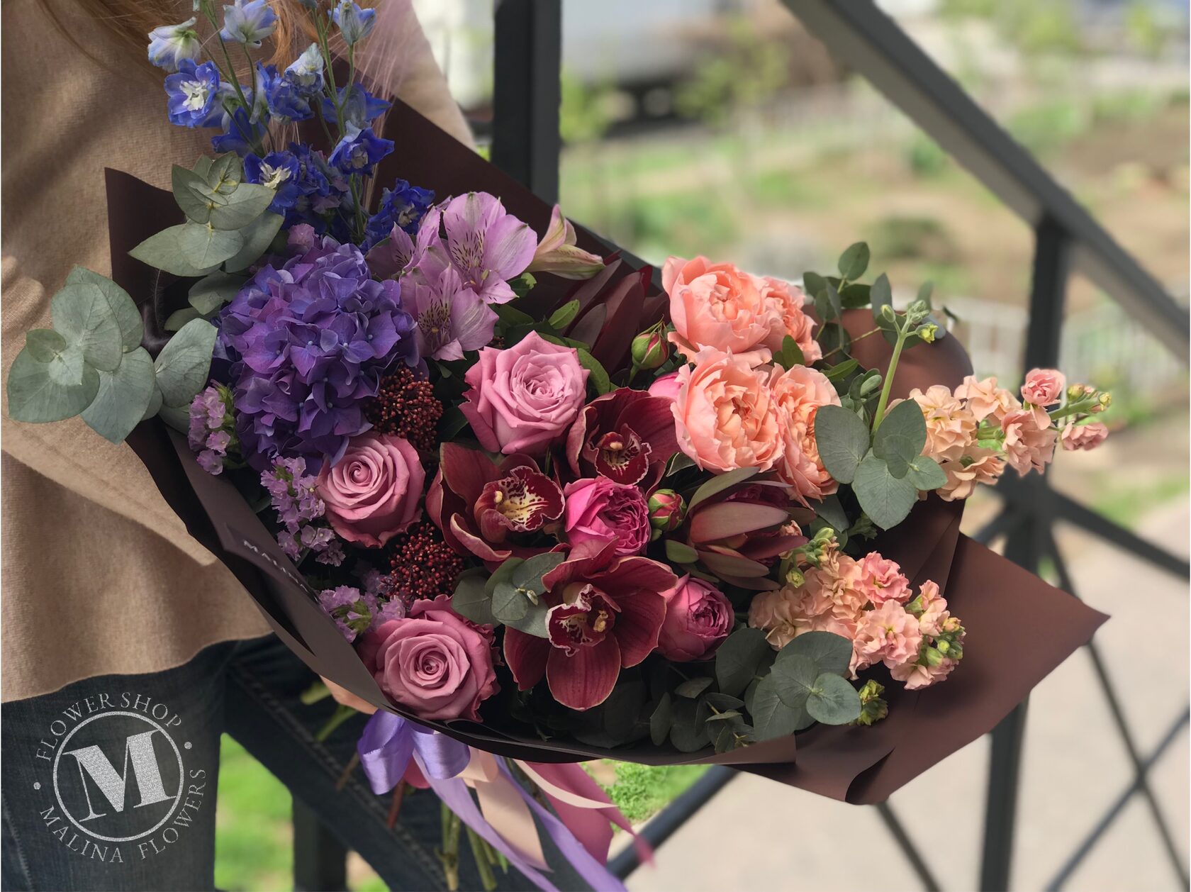 Необычные букеты – заказать авторский букет цветов в Ростове-на-Дону с ...