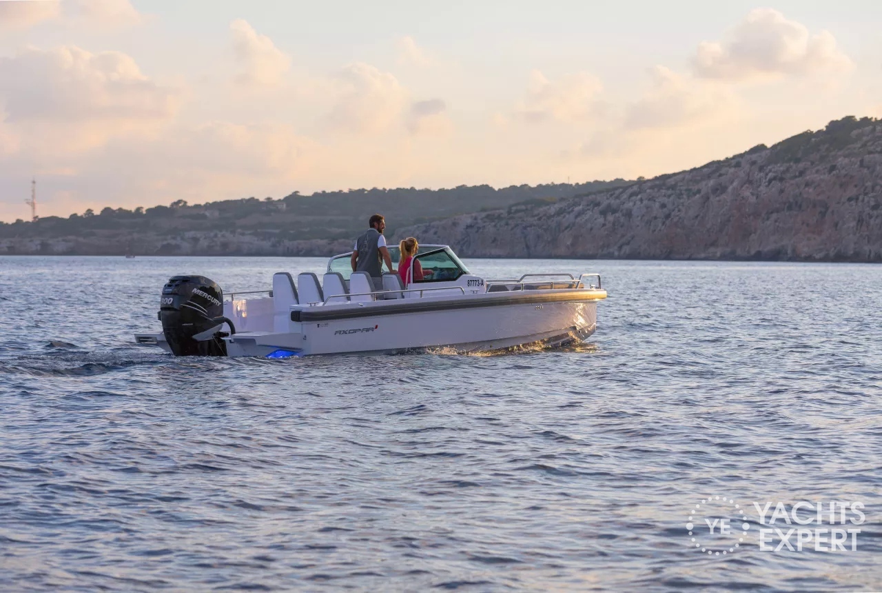Axopar 28 Open | Купить катер | Yachts Expert