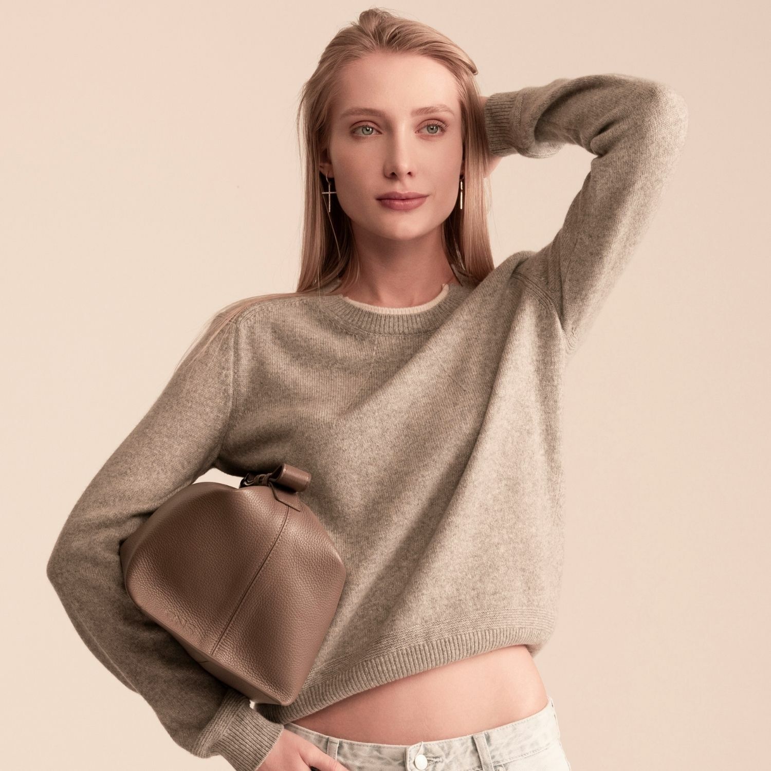 Предзаказ BOBBI medium dark chocolate