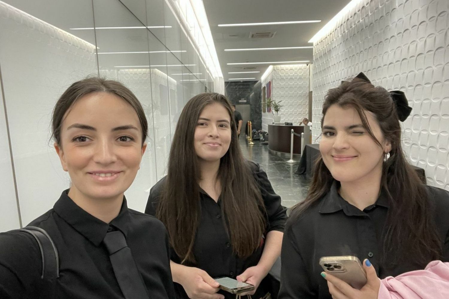 Waitstaff for Catering: What You Need to Know About the Profession ...