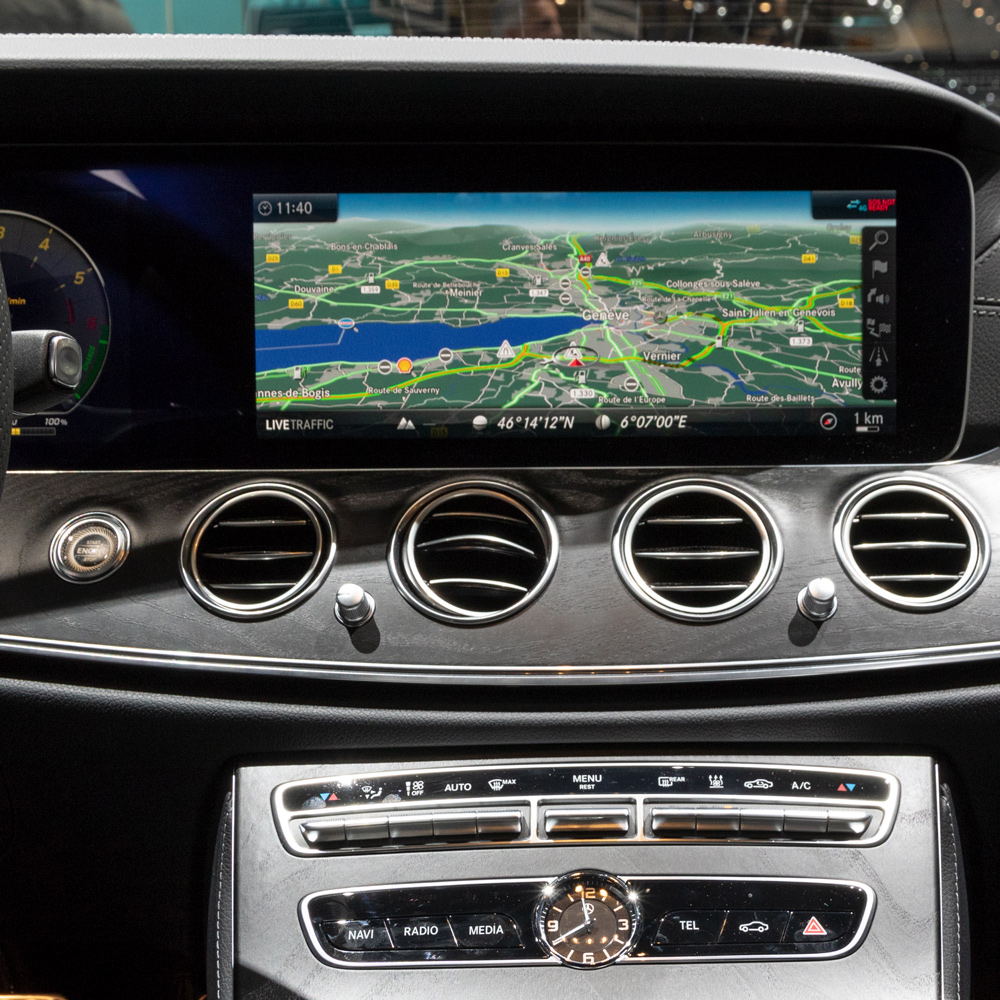 Aftermarket Rear View Camera for Mercedes Benz, CarsGadget