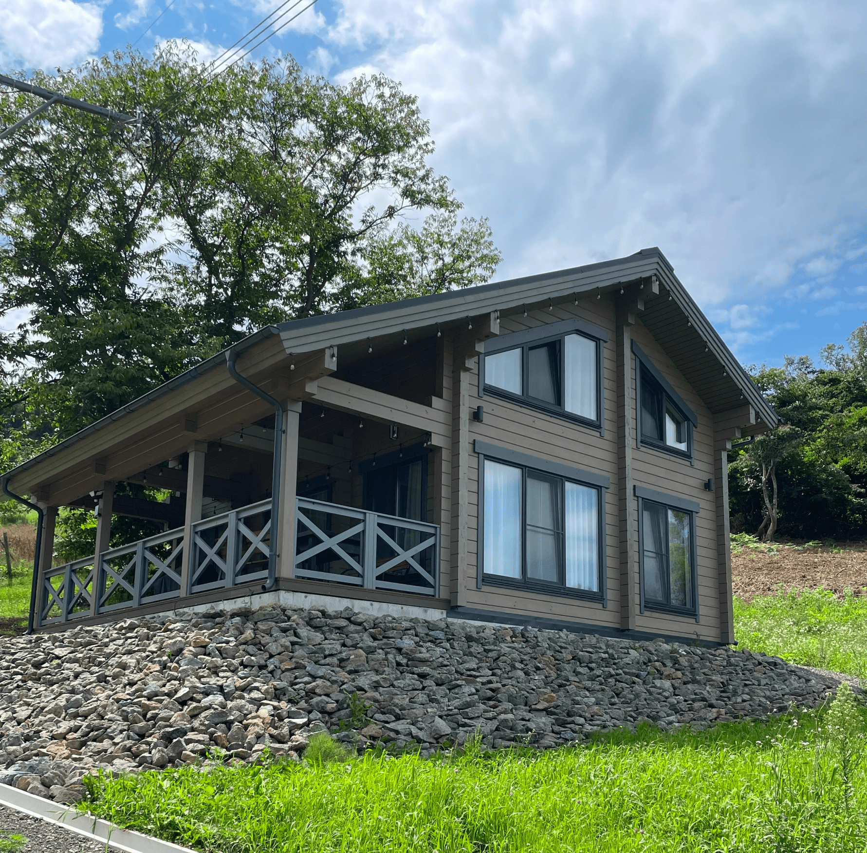 Matryoshka House: Log House in Hokkaido