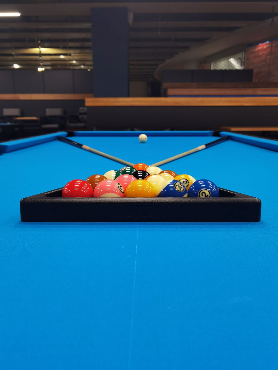 Центр бильярда PLAYPOOL. Приходите к нам играть в американский пул ...