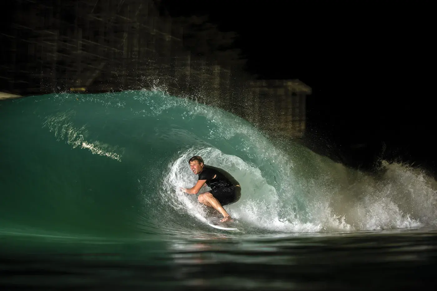 Why Waves Swimming Pools Deliver a Pro-Level Surf Experience in Dubai