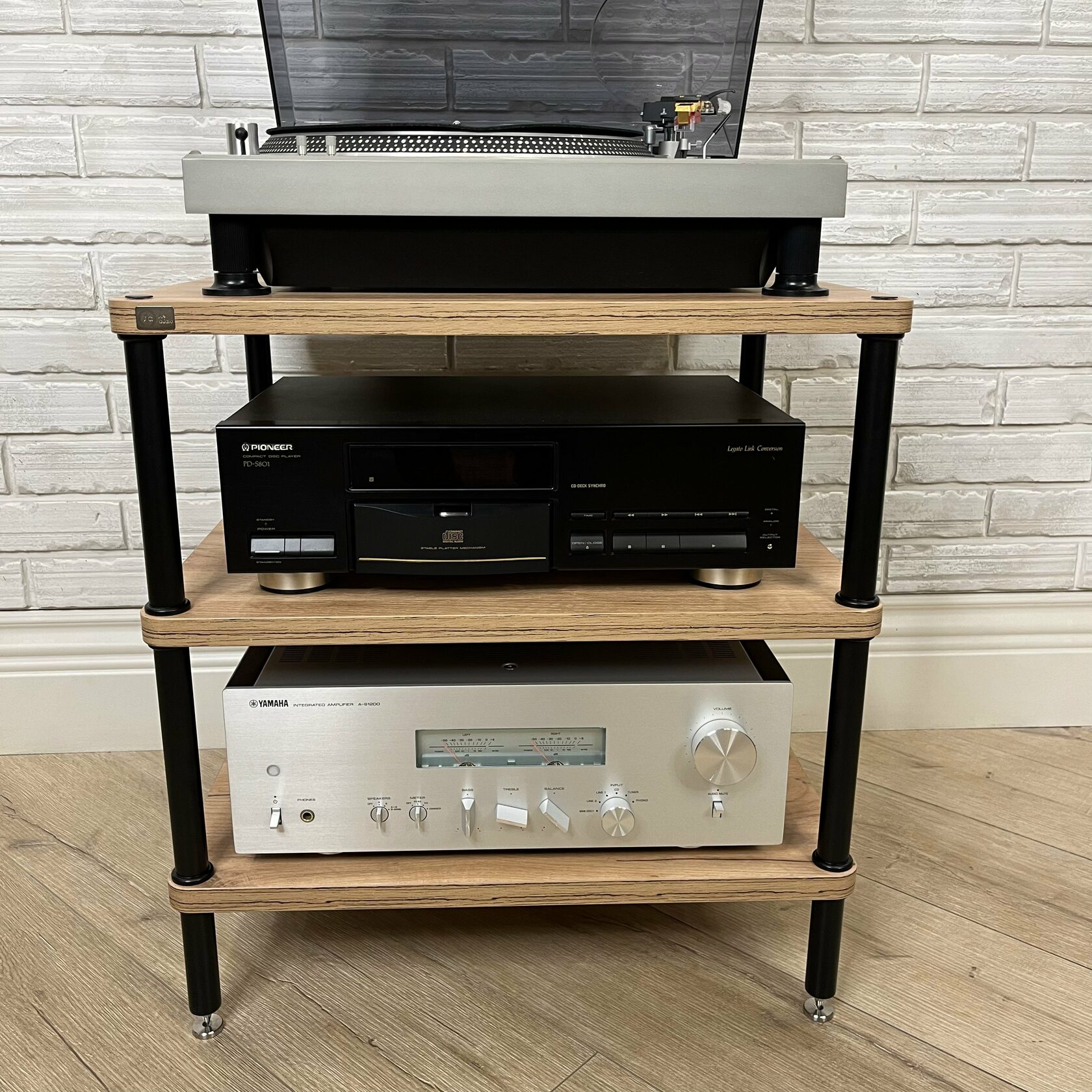 Joy audio — cтойки и подиумы для аудиоаппаратуры, виниловых пластинок