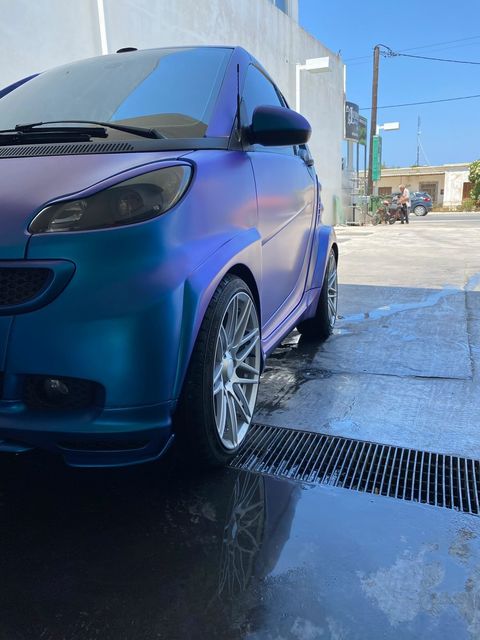 Smart Fortwo 451 with body kit multicolor restyle brabus