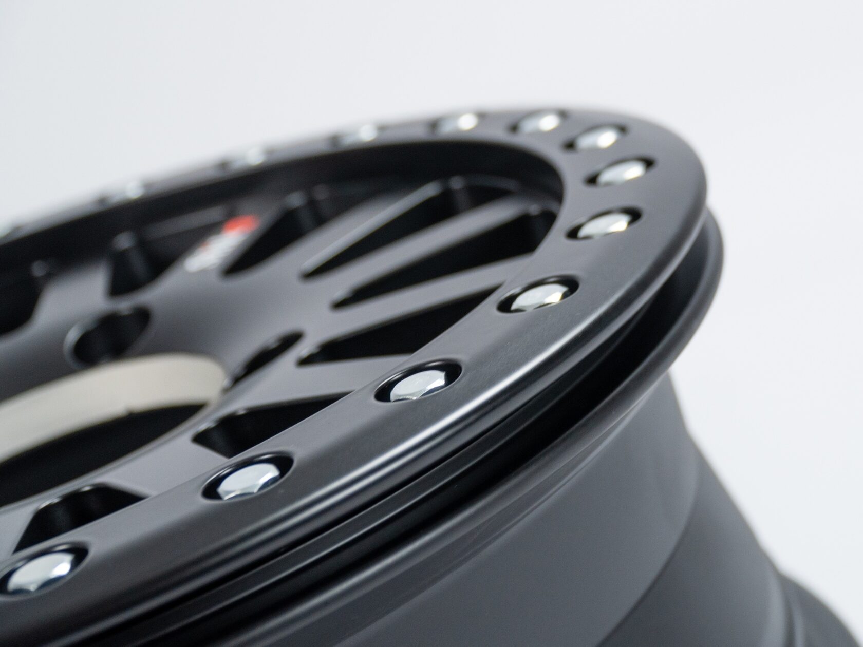 Slik SG80 15x6J with badlock for BRP Can-am Maverick X3 buggy