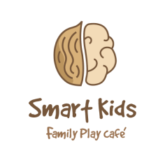 Smart kids cafe (en)