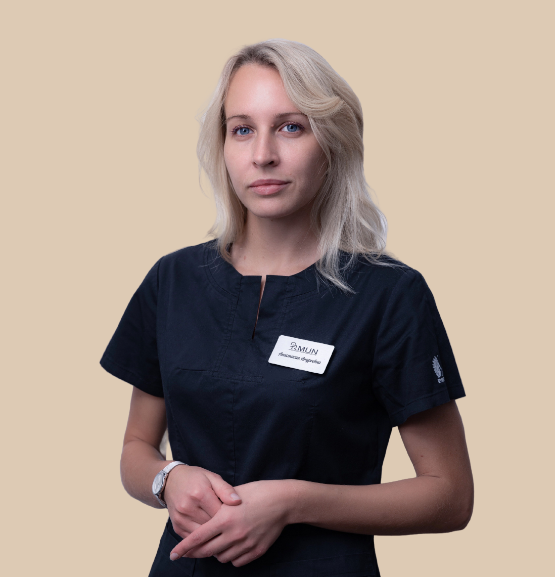 Dr. Mun - сеть концептуальных стоматологий в центре Москвы.