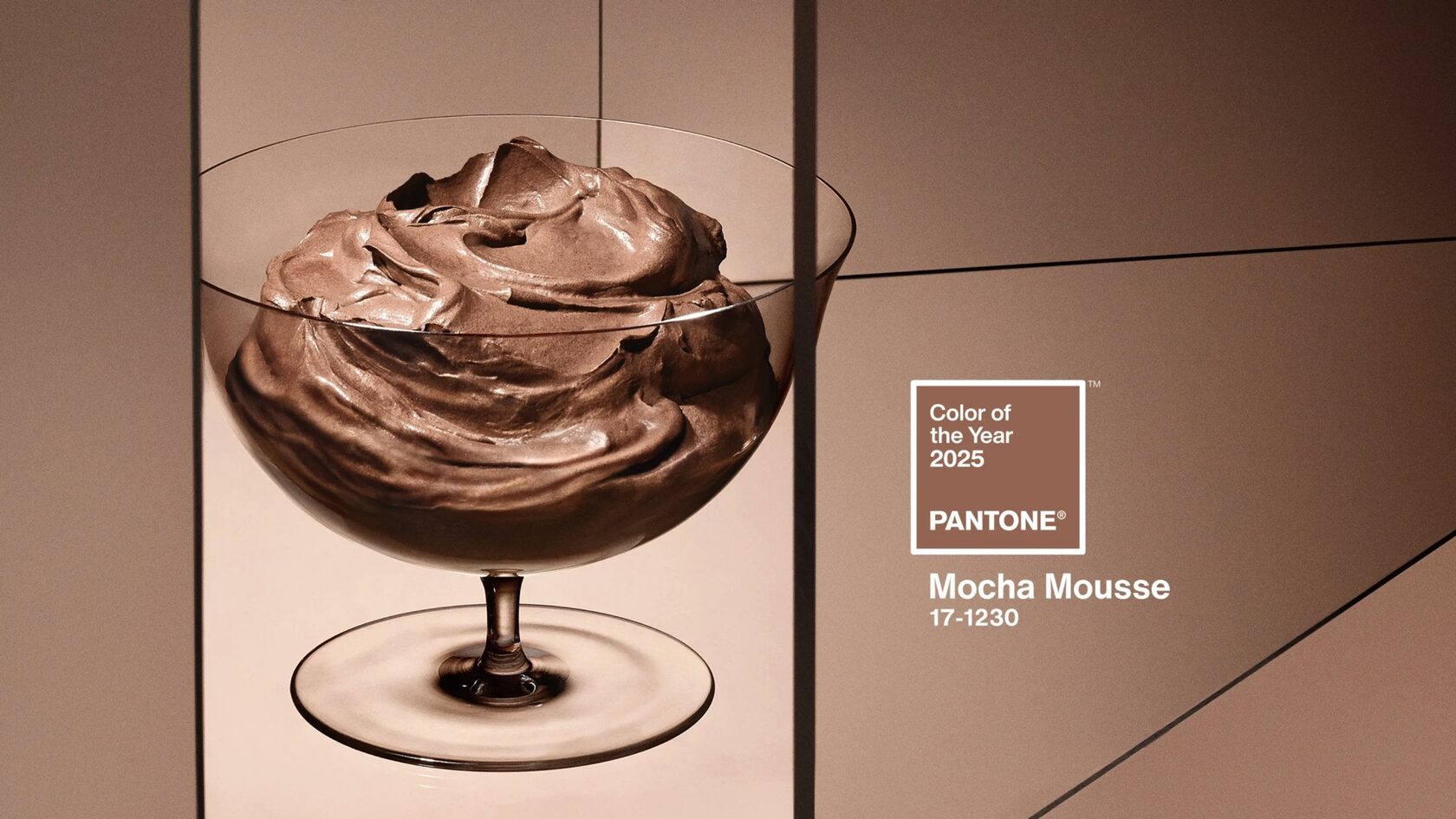 PANTONE 17-1230 Mocha Mousse: Цвет года 2025 для упаковки и полиграфии