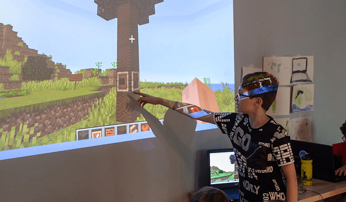 От Minecraft до Python: как игры и программирование сливаются в летнем ...