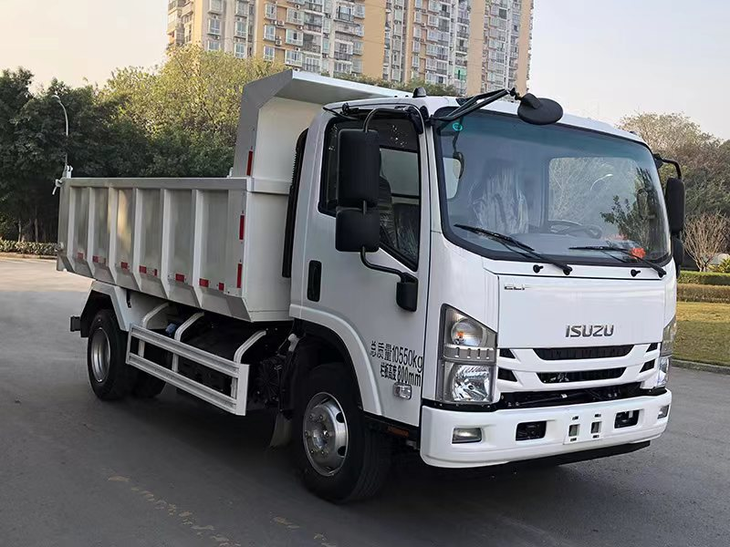 Купить самосвал ISUZU 700P 4x4