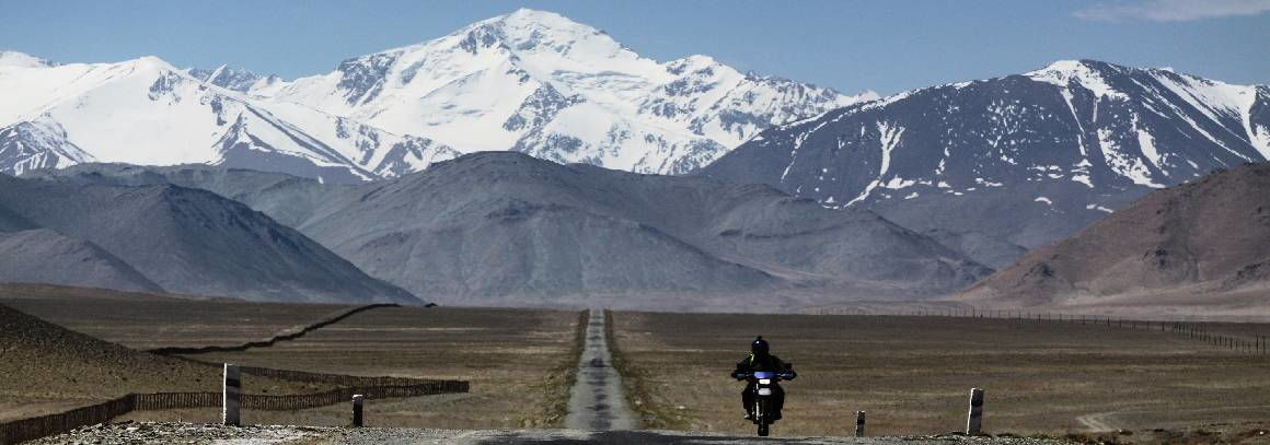 Motorcycle tour in the Pamir mountains in Tajikistan.