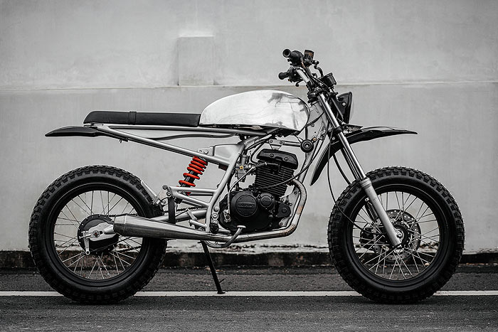 Rent motorcycle Suzuki Thunder Tracker Silver in Bali online | Alpha ...