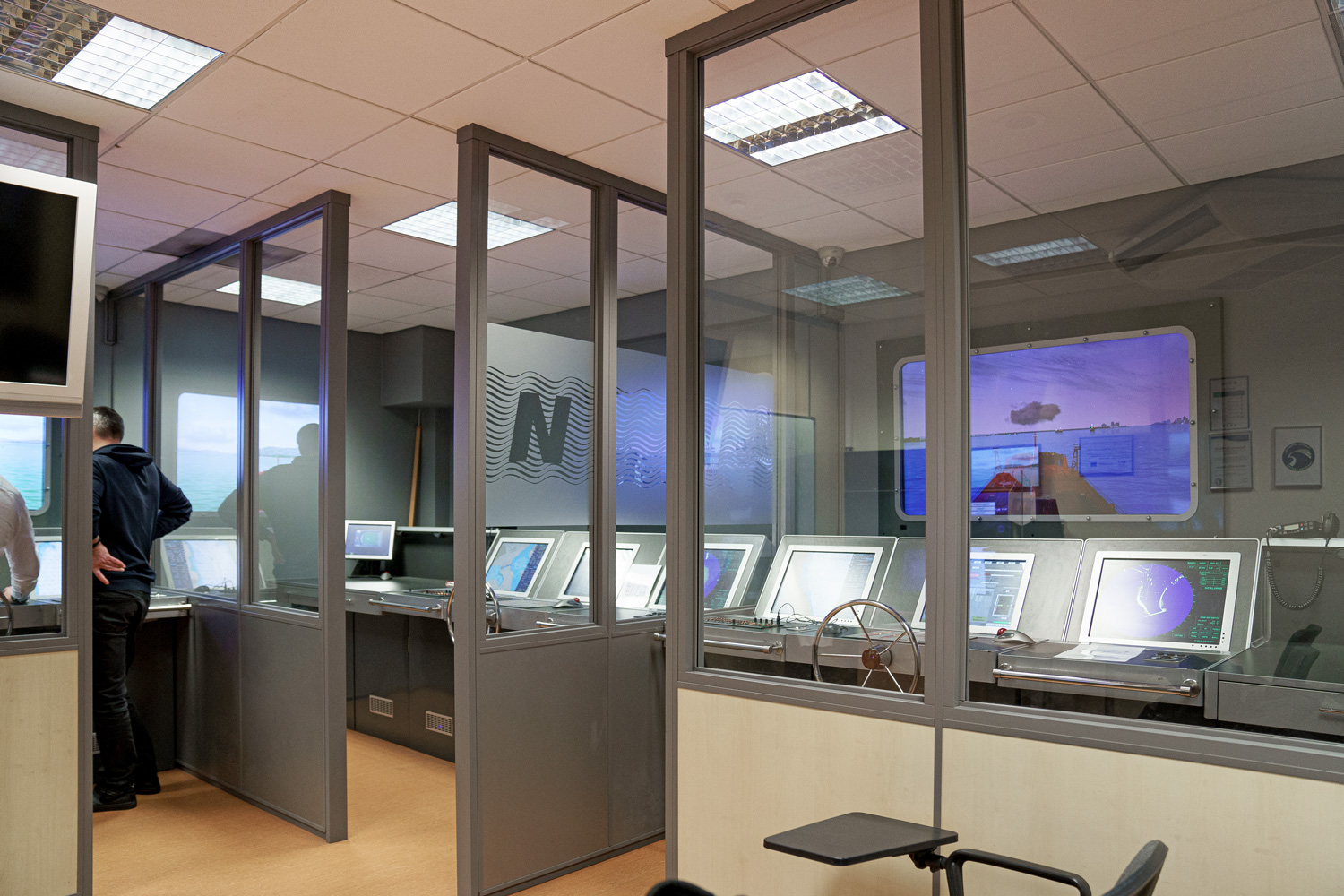 Operational use of Electronic Chart Display and Information Systems (ECDIS)