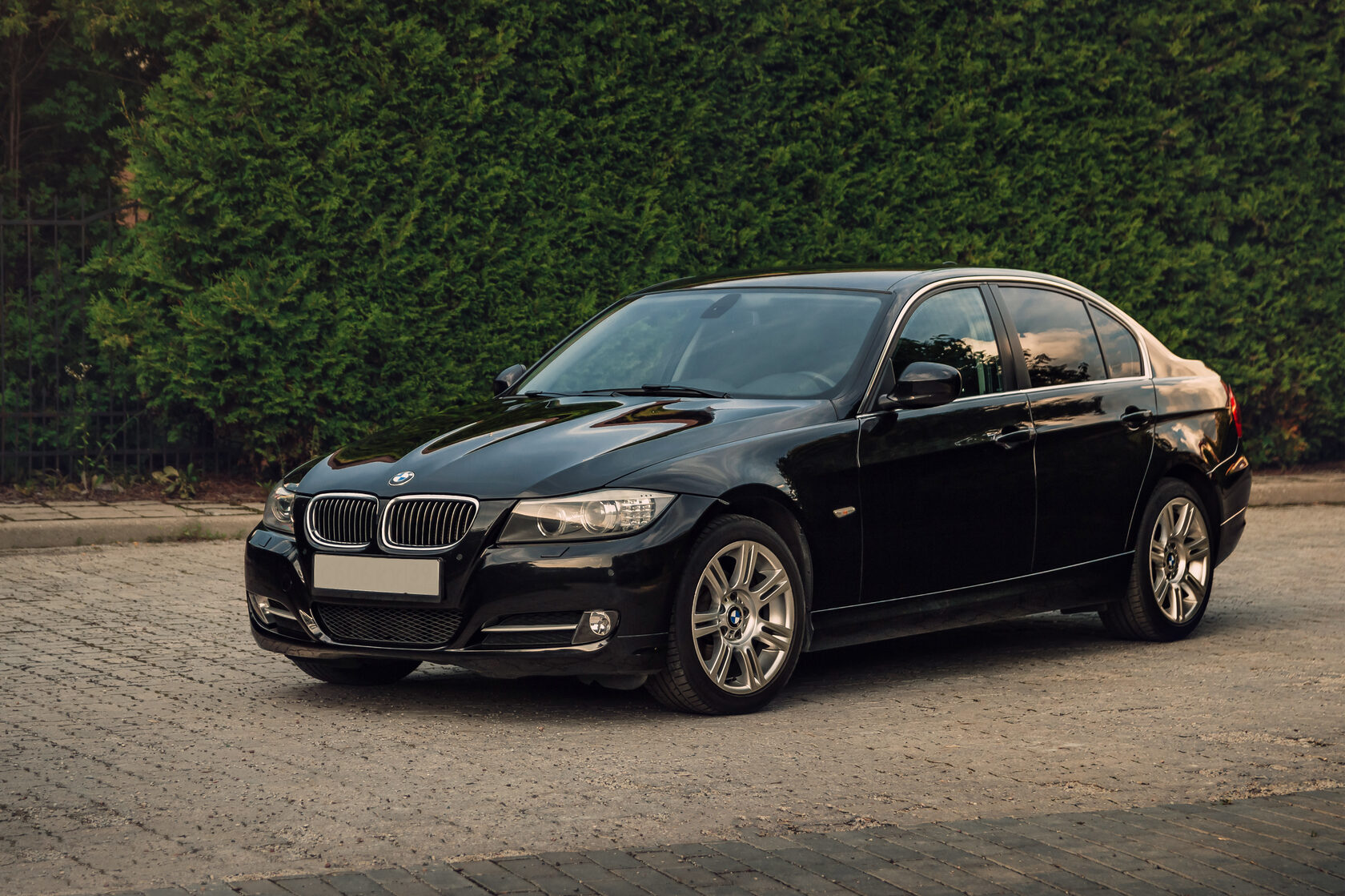 Прокат авто в Калининграде BMW E90 black - Prokat Pavlova