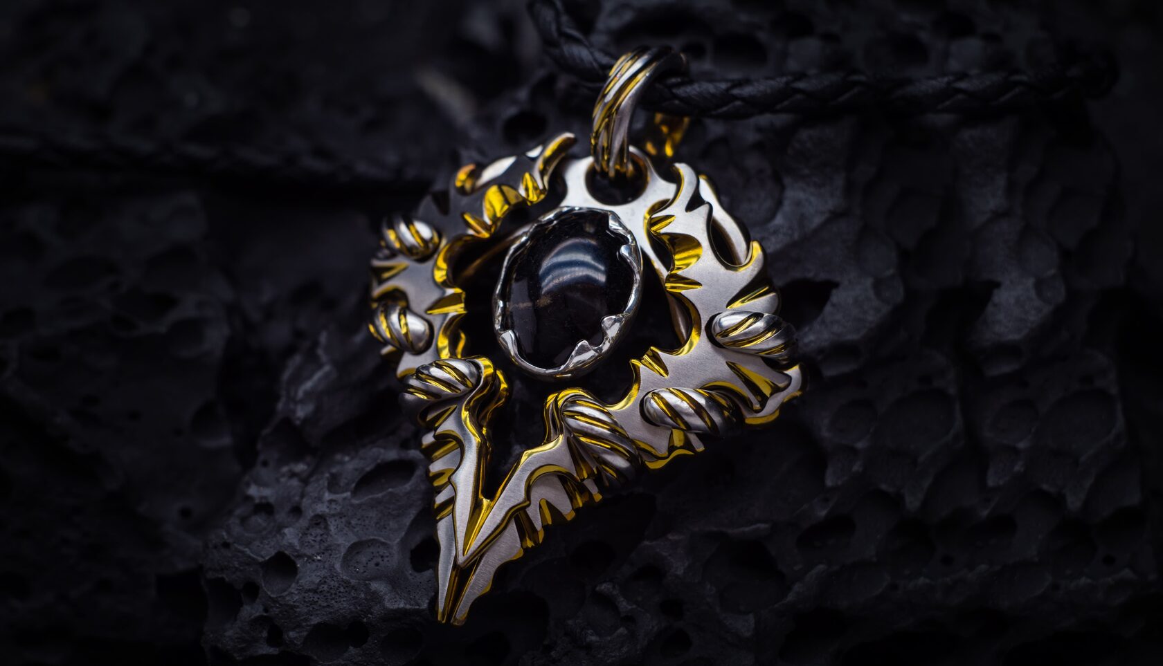 Ножи с титановой рукояткой купить в Legenti Jewellery
