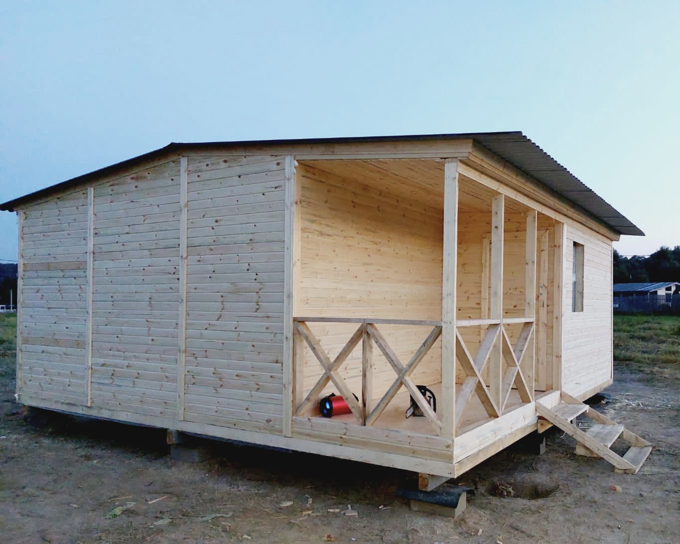 Садовый домик / Бытовка с верандой / 6х6