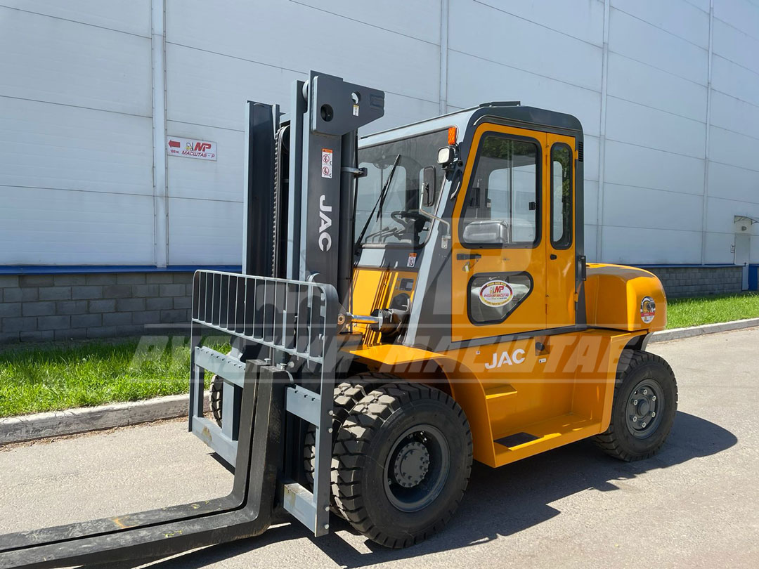 Погрузчики вилочные 7 тонн. Продажа вилочных погрузчиков JAC грузоподъемностью 7000 кг.
