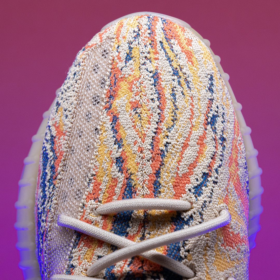 ADIDAS YEEZY - YEEZYMAFIA.STORE